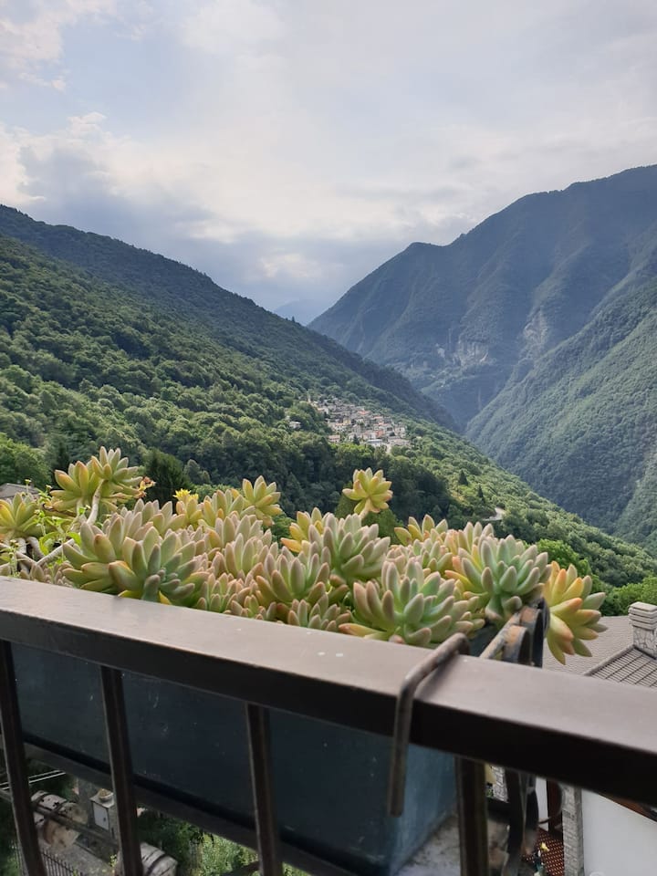 Mansarda Tra Monti E Lago - Colico