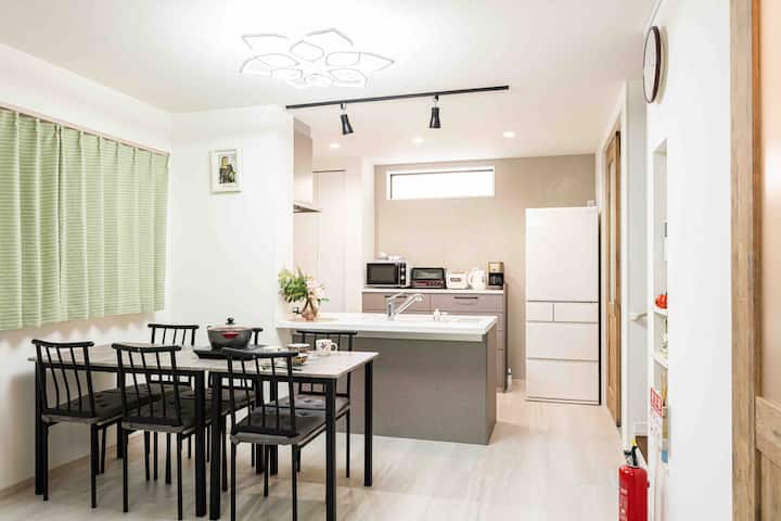 全新一户建鹤桥站3分/可住10人/直达関西空港、環球影城usj、難波、黒門市場、梅田、奈良、神戸 - Osaka