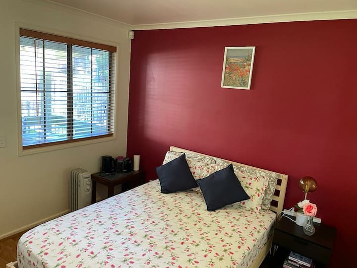 1 Bedroom Outhouse With Ensuite And Private Patio. - Croydon, Australia
