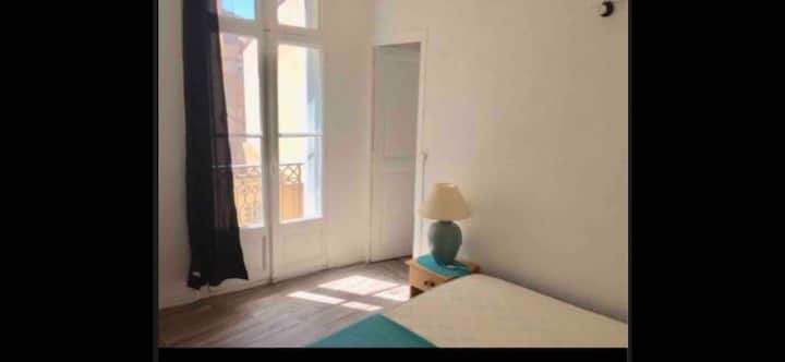 Lumineux 2p, 175m Place République, Hypercentre - Perpignan