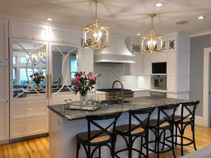 High End Historic House. 10min Walk To The Track. - Saratoga Springs, NY