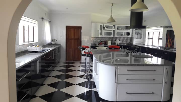 Borrowdale Sanctuary - Harare