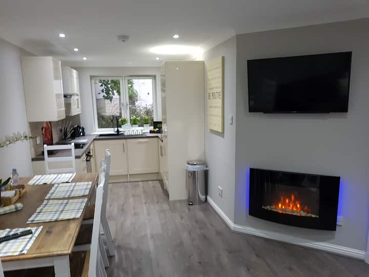 ✔ St Johns Apartment 3 ✔ Fast Wifi ✔ Free Parking - Edinburgh