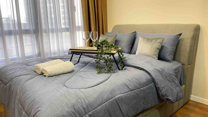 [6pax 3r 2cp] Cosy Netflix Millerz Near Midvalley - Kuala Lumpur