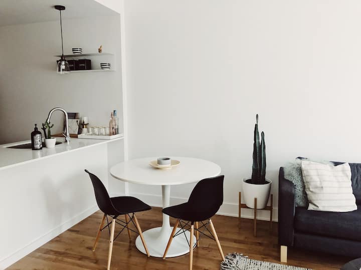 Condo Mile-ex Jarry Park - Monthly Stay Available - 蒙特婁