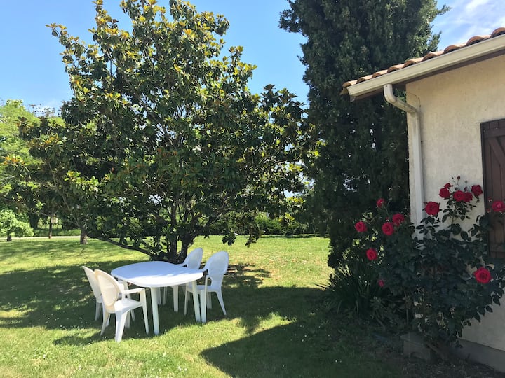 Maison De Plain-pied à La Campagne, Calme Absolu - Gironde