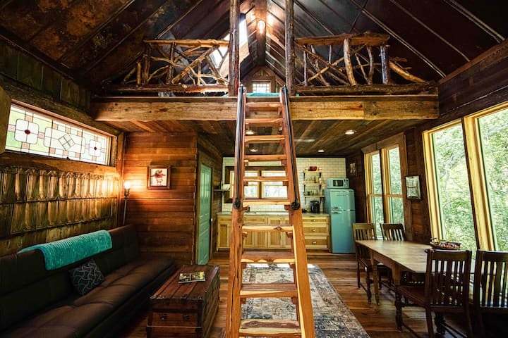 Fairytale Cabin On Lake Wedowee - Alabama