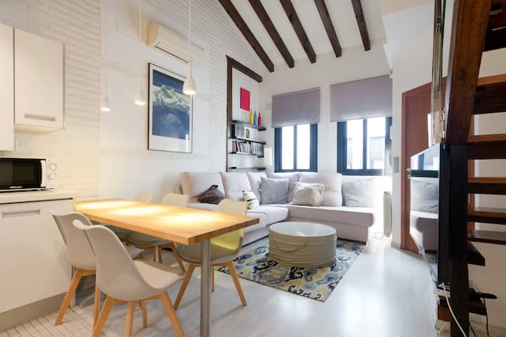 Casa Exclusiva En Barrio Centro Emblemático 2 Ba - Granada, España
