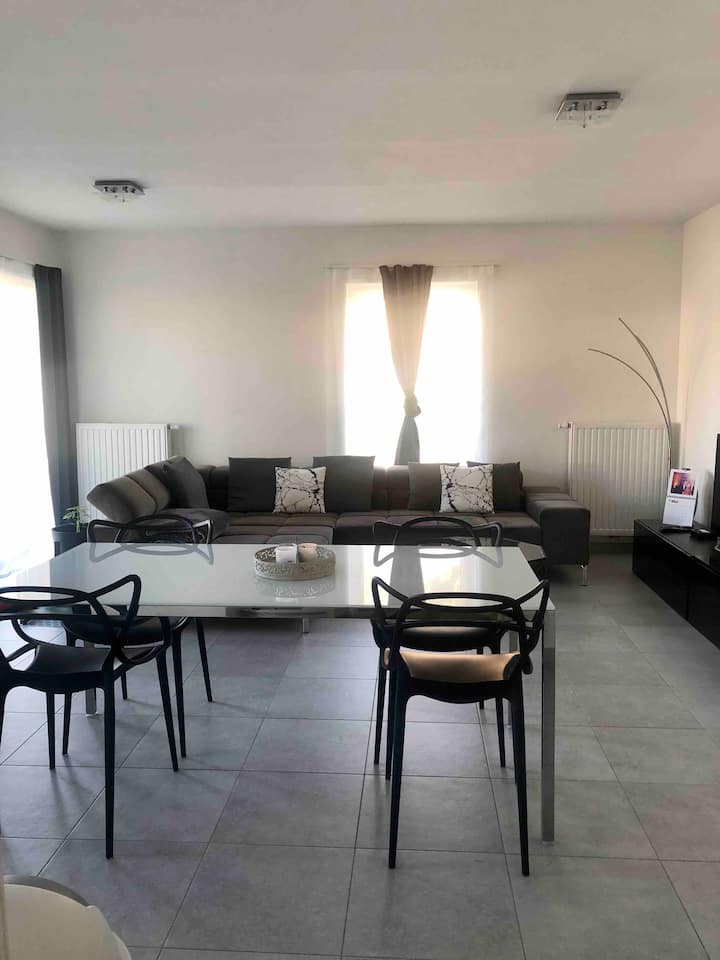 Superbe Appartement 2ch, Terrasse, Jardin, Parking - Arlon