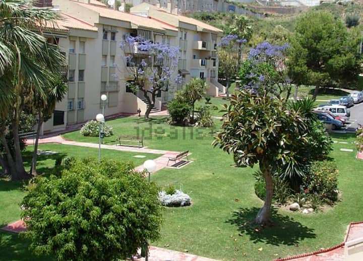 Rincon Victoria-playa-centro-piscina-zona Niños - Rincón de la Victoria