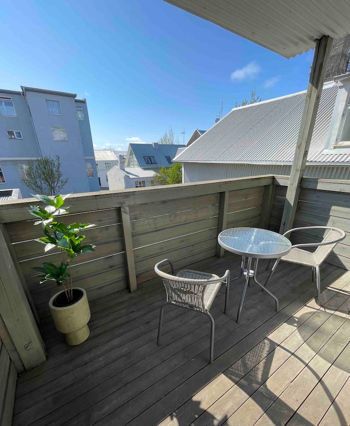 Cozy Flat In Downtown Reykjavik - Reykjavik