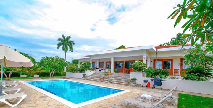 Elegant Spacious Villa W/ Breathtaking Ocean Views - Dominican Republic