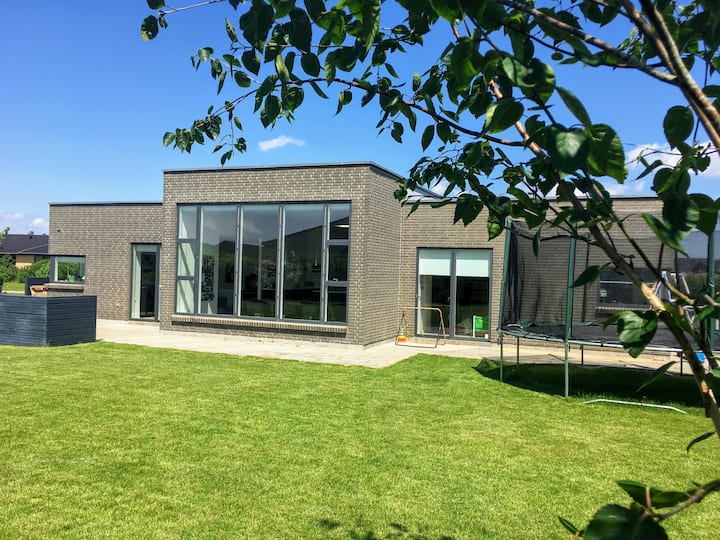 275 Sqm. Modern House 12 Min. From ÅRhus - Aarhus