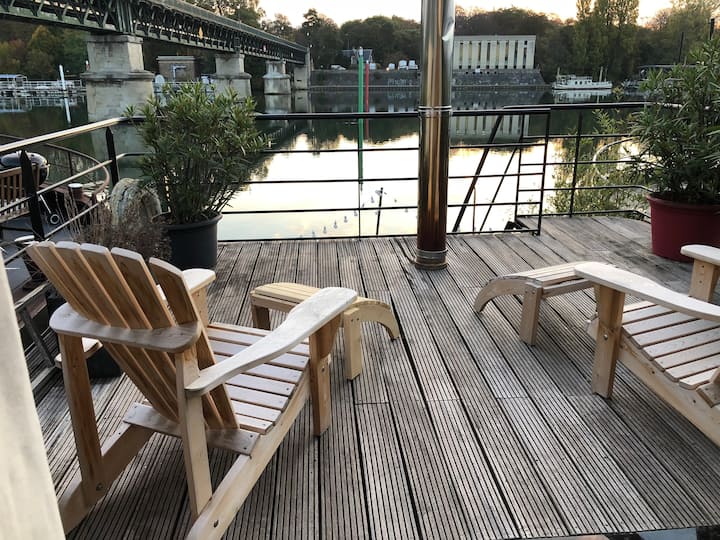 19 Best Airbnb Houseboat Rentals In Paris - Updated 2023 | Trip101