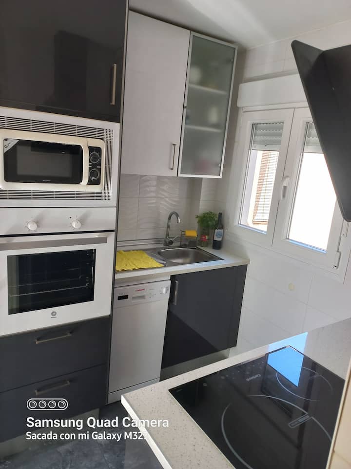 Habitación Acogedora En áTico.hospedaje Temporal . - Saragozza