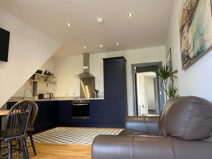 Titanic Workers Apartment #2 - Belfast