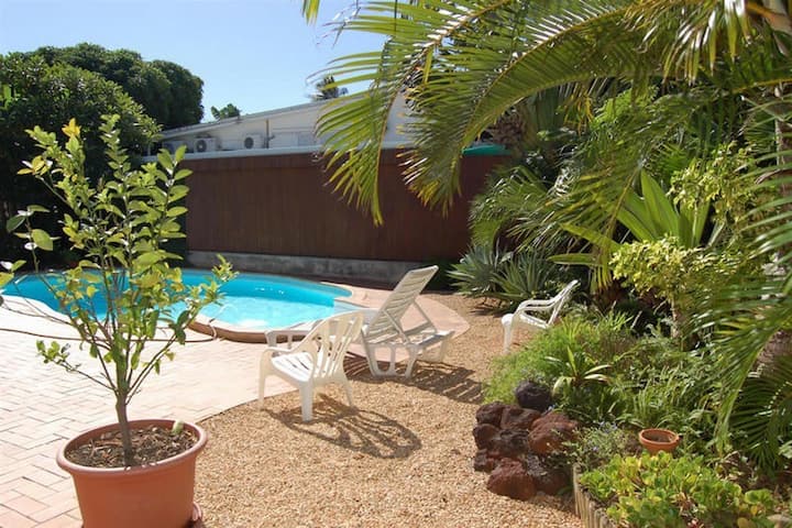 F2 Tranquille En Rez De Jardin - Nouméa