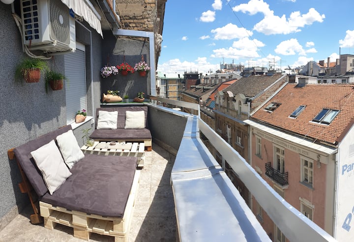 50 Sqm Penthouse With A Terrace In A City Center - Belgrad