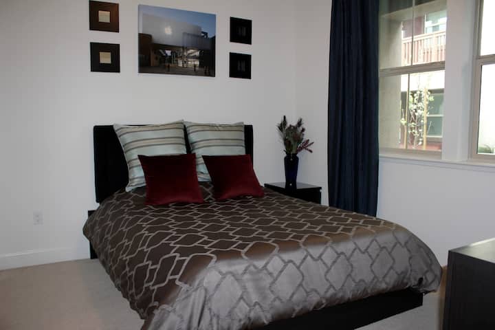 Newly Built Centrally Located Private Room & Bath - Santa Clara, CA