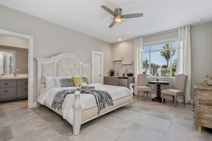 Centrally Located Guest Suite Retreat - Orlando, FL