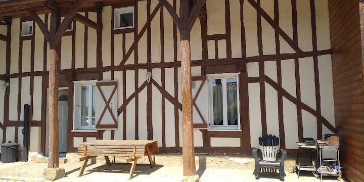 Logis Limitrophe De Montier En Der - Montier-en-Der
