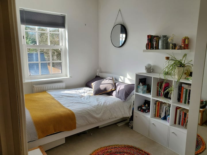 Modern, Clean Townhouse, Level Walk To Town - Marlow