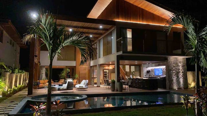 384 Casa Alto Luxo Praia Do Forte, Cond. Beira Mar - Brazil