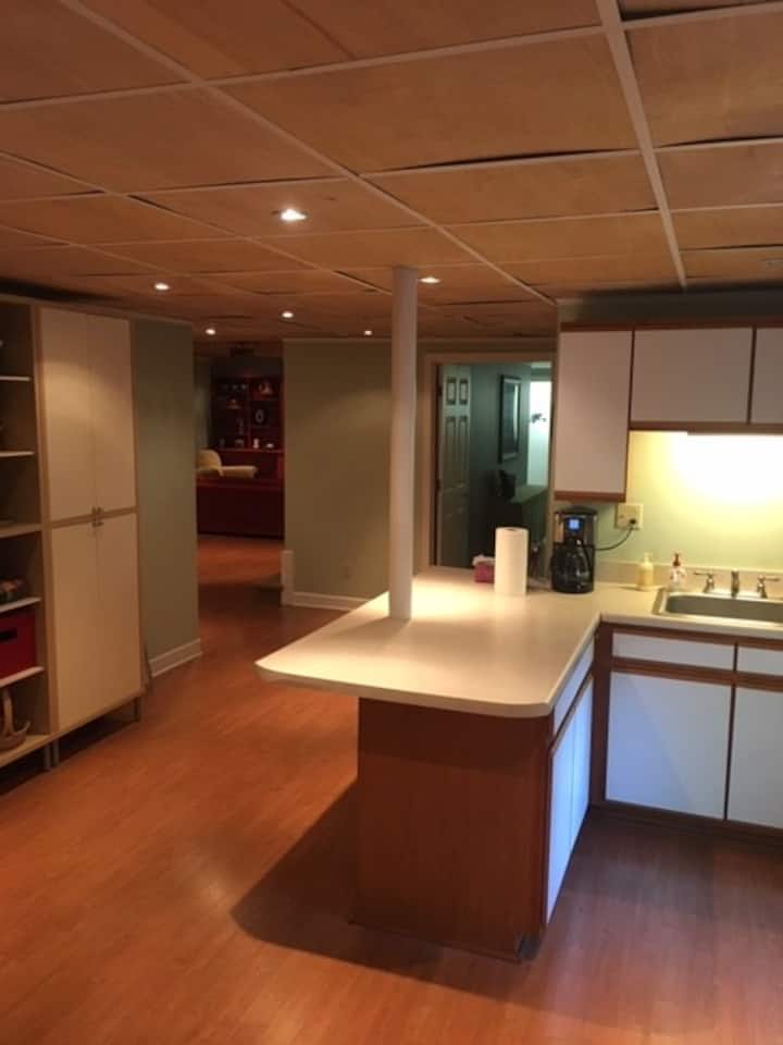 Park-like Setting, Private Apartment - Dunwoody, GA
