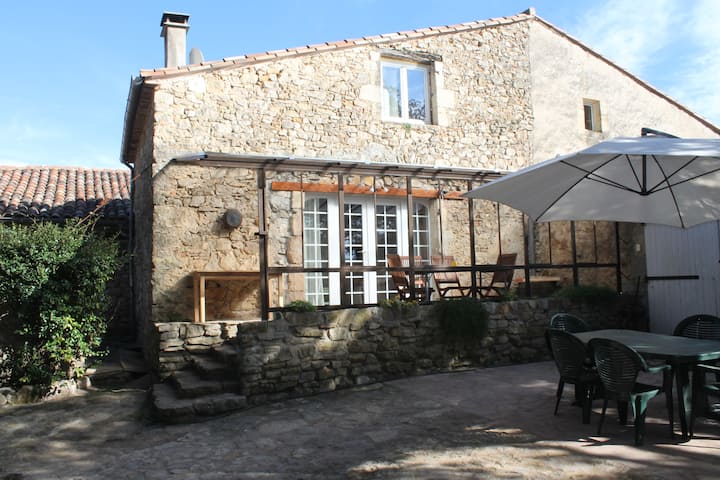 Gîte De Caractère Dans Les Vignes Avec Piscine - Bédarieux
