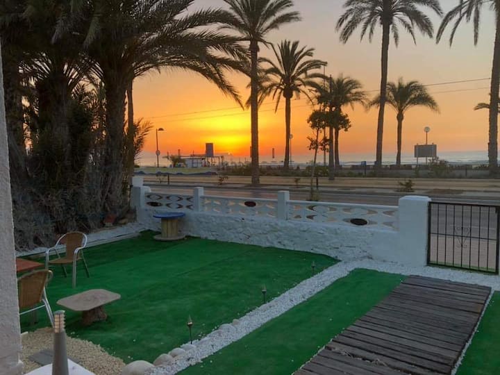 Chalet Pura Vida 1era Línea De Playa - Alicante