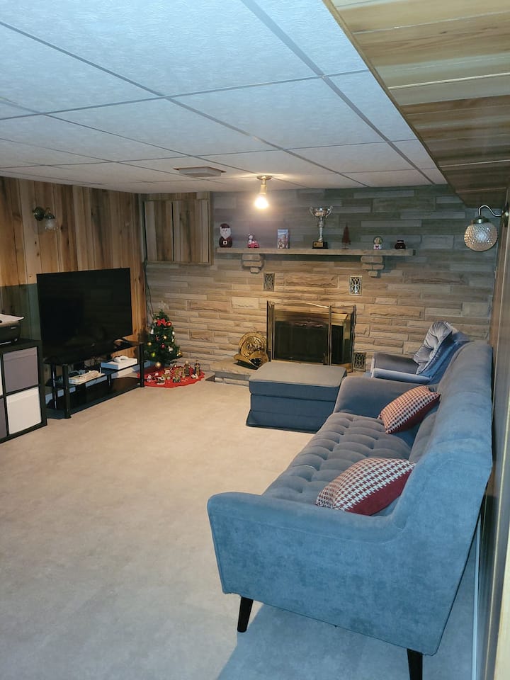 Entire Basement Apartment - Vaughan