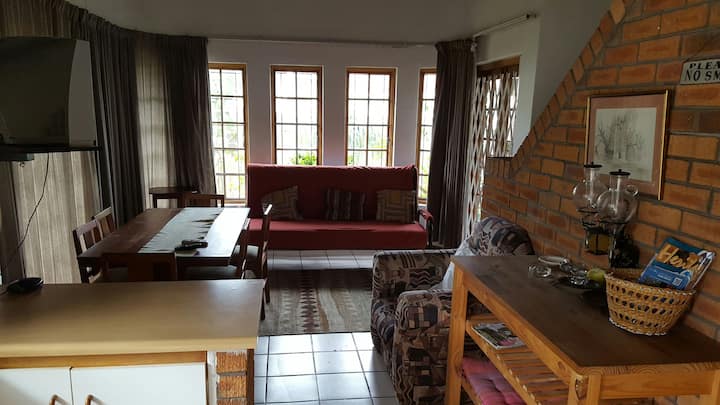 The Valley Lodge Self Catering - East London