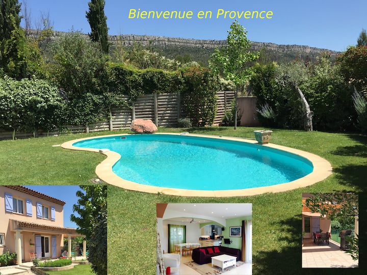 Villa Aix En Provence Met Zwembad<br>(geen Huur Minder Dan 7 Dagen Alstublieft) - Rousset
