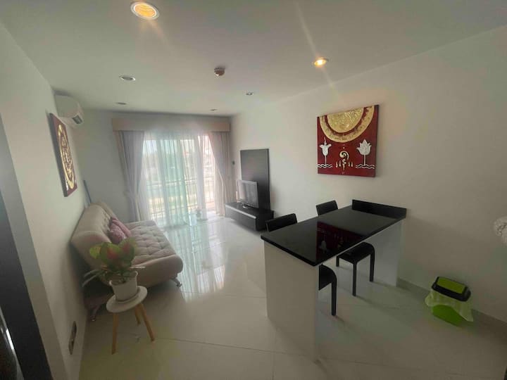 Cool Apartment In Great Complex - Jomtien