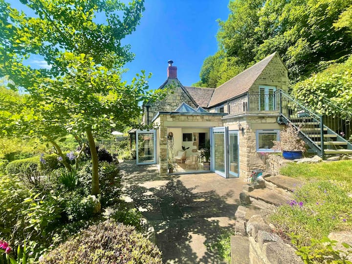 The Hidden Retreat - Nailsworth