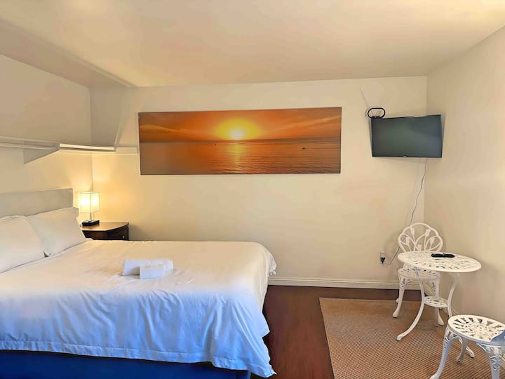 Private Bathroom Master Suite-w Yard-nosharedspace - San Diego, CA