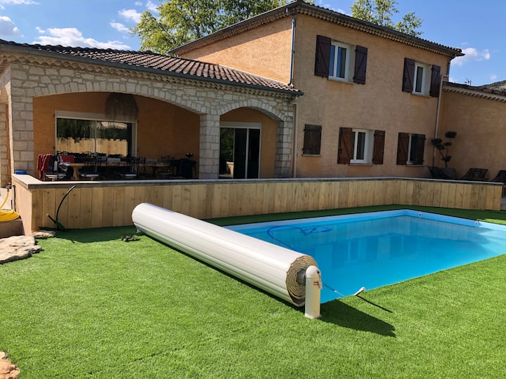 Grande Villa Avec Piscine Chauffée - 14 Pers - Vallon-Pont-d'Arc