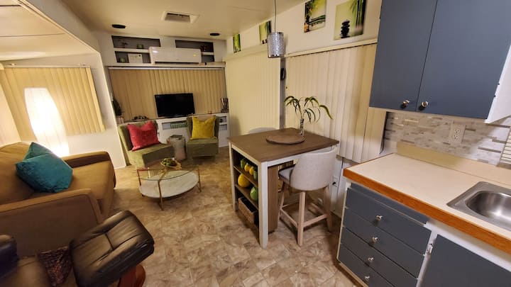 Enjoyable Park-model & Resort - Indio, CA