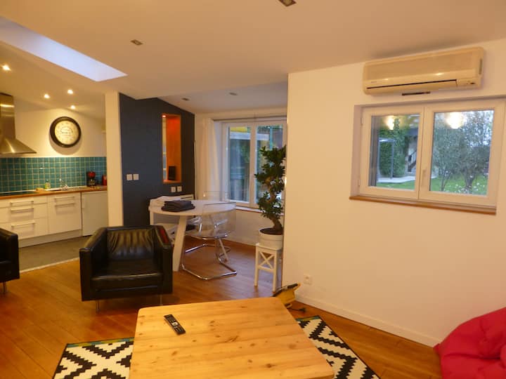 Maisonnette D'amis Au Fond Du Jardin - Saint-Avertin