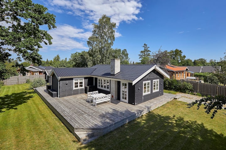 Skønt Sommerhus Tæt På Hav Og By - Gilleleje