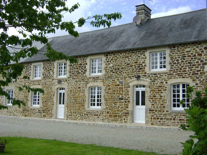 Le Gîte Mourotais (2 Chambres Jusqu'à 6 Personnes) - Valognes