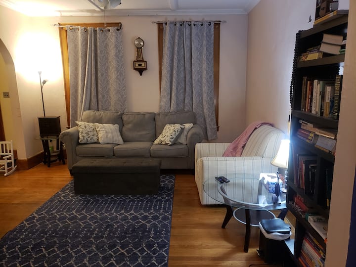 Beautiful Bedroom With Thoughtful Amenities - Syracuse, NY