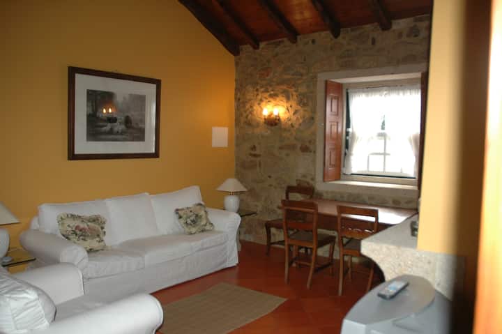 Stone Houses - Casa Do Alpendre - Lara