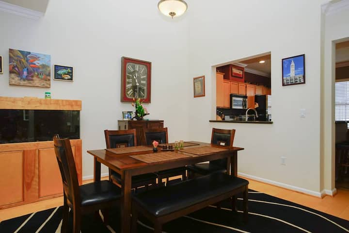 Clean & Comfy 1st Flr Br+private Bath Downtown Sm - San Mateo, CA