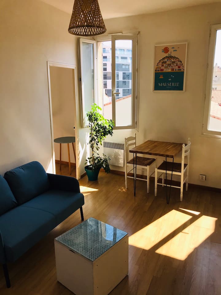 Appartement Lumineux, Plein Centre Accès Calanques - Marseille