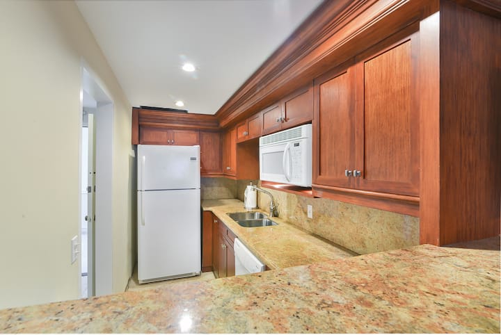 Cozy Studio In Hollywood Beach - Hollywood, FL