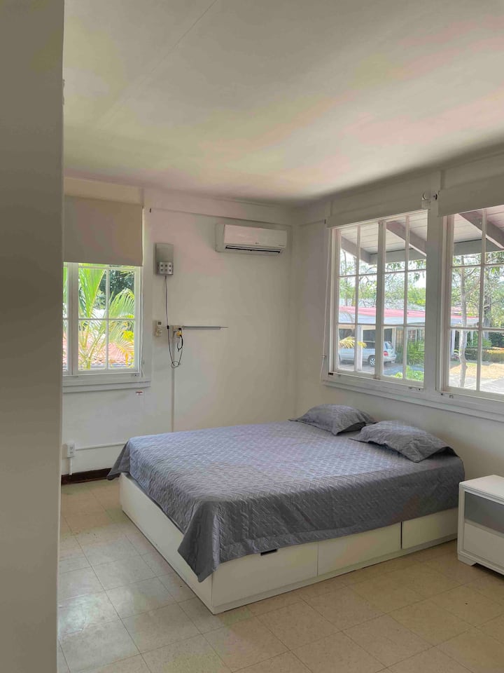 Hermoso Amplio Apartamento Completo Cerca Albrook - Panama