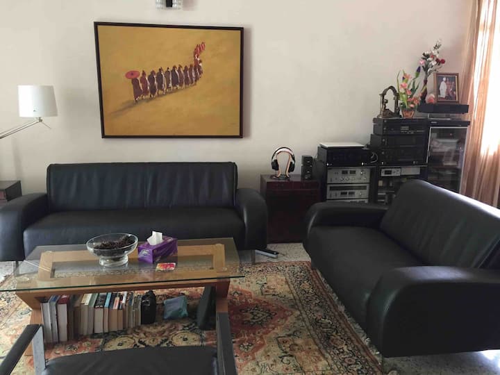 Ensuite Room In Quiet Estate In Ang Mo Kio Nr Mrt - Singapur