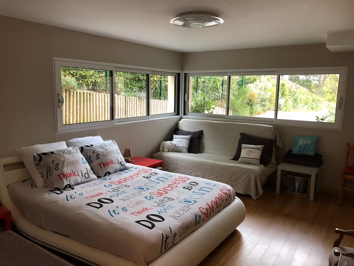 Chambre Dans Villa Vallée De Chevreuse - Magny-les-Hameaux