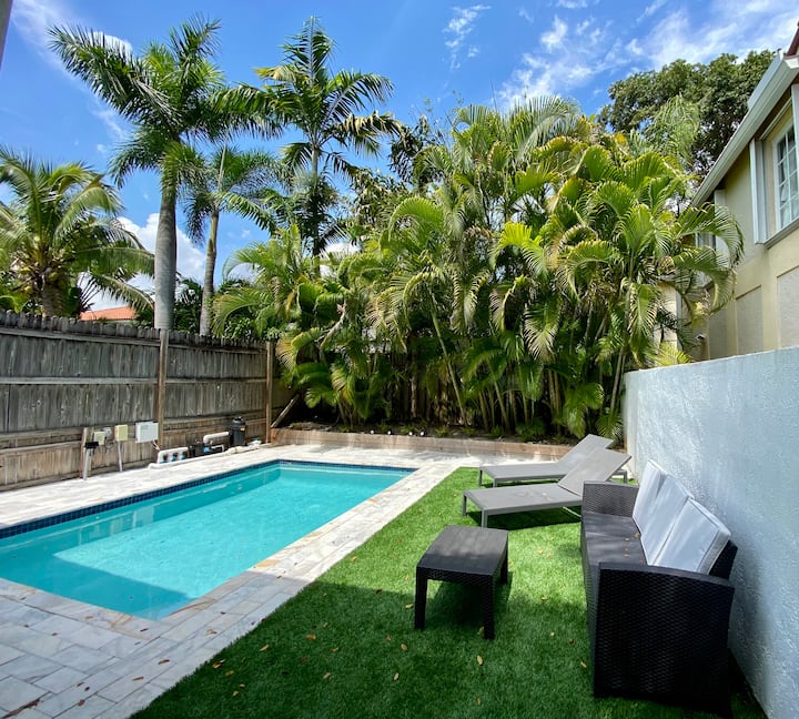 5 Bd Private Pool Perfect Location Family Townhome - Miami